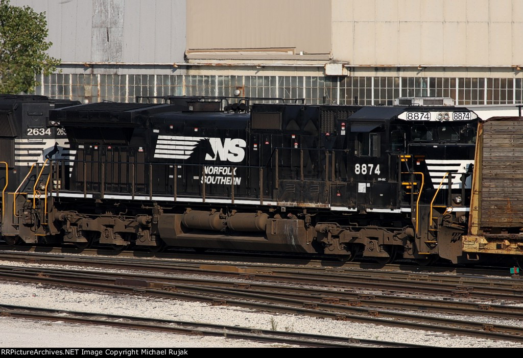 NS 8874